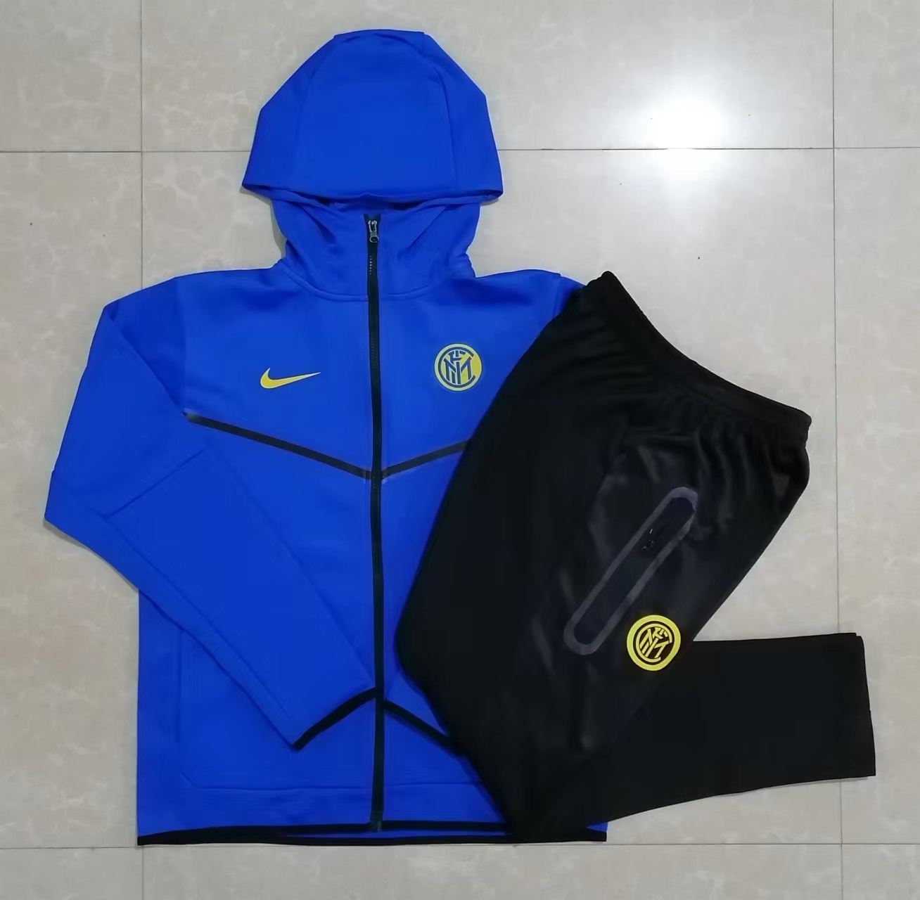 Inter Milan Blue and Black Hooded Tracksuit Set 22/23 – The Locker Room